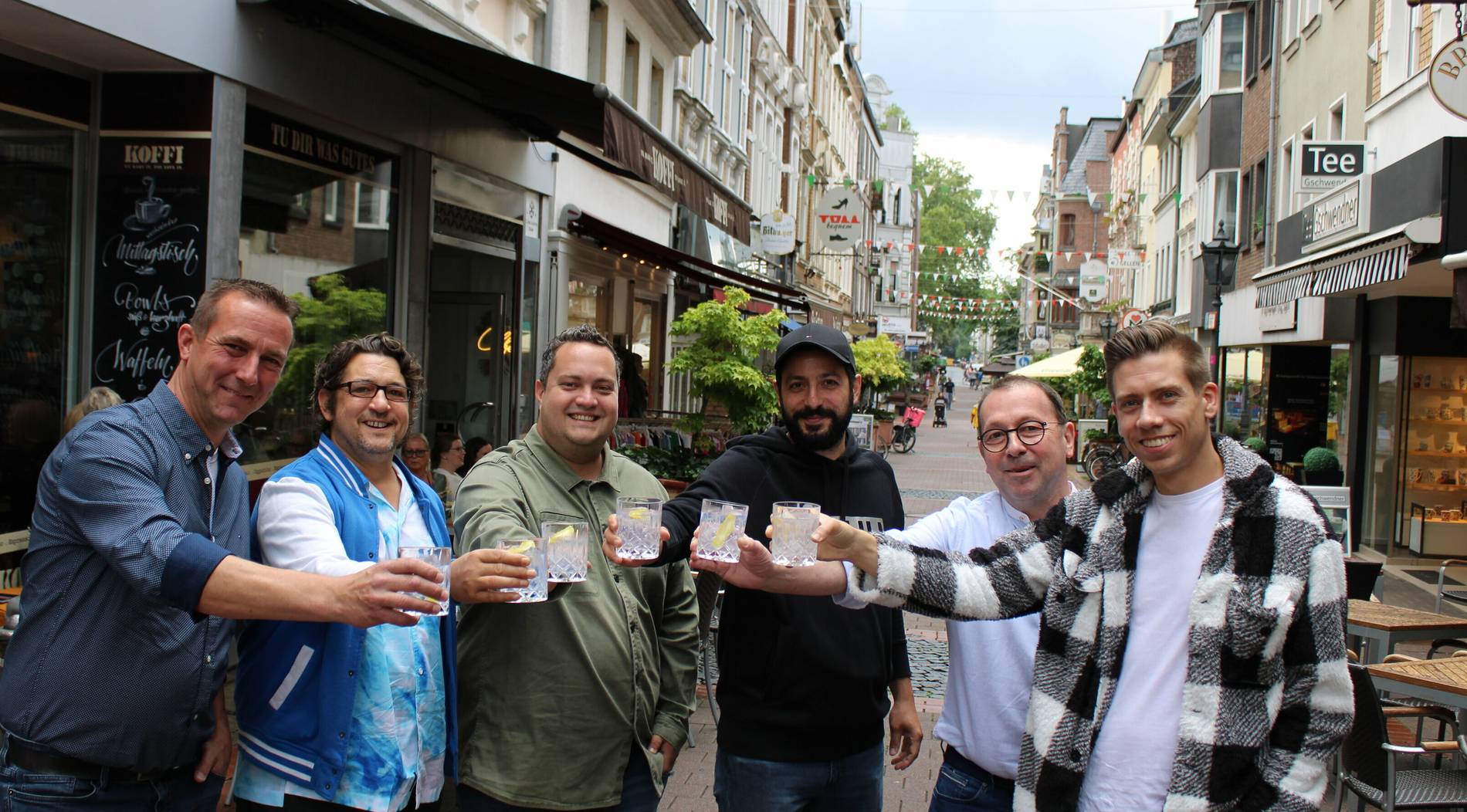 100 Meter Zapfgenuss: Gastronomen machen die Neustraße zur Partymeile