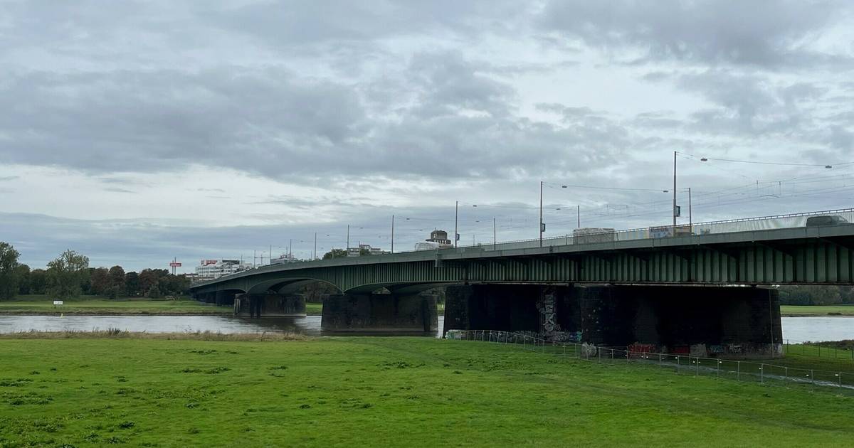 Marode Rheinbrücken zwischen Düsseldorf und Neuss